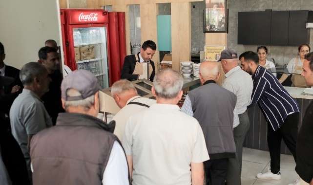 Bayraklı Belediyesi’nin kent lokantalarında Bayraklı Belediyesi’nin kent lokantalarında